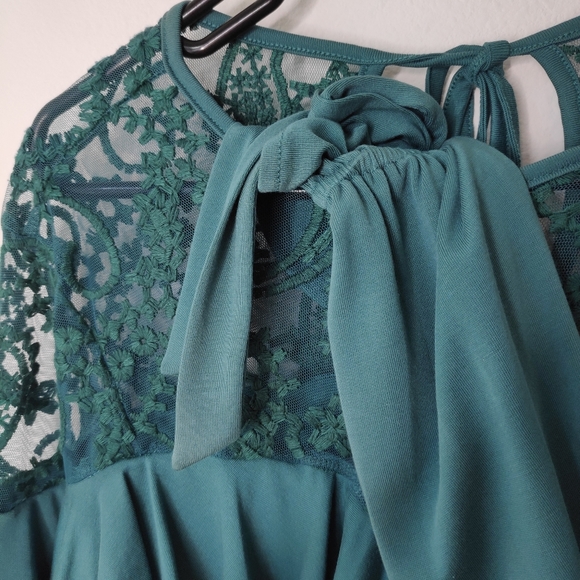 William Rast | Tops | William Rast Lace Ruffle Long Sleeve Blouse Green ...